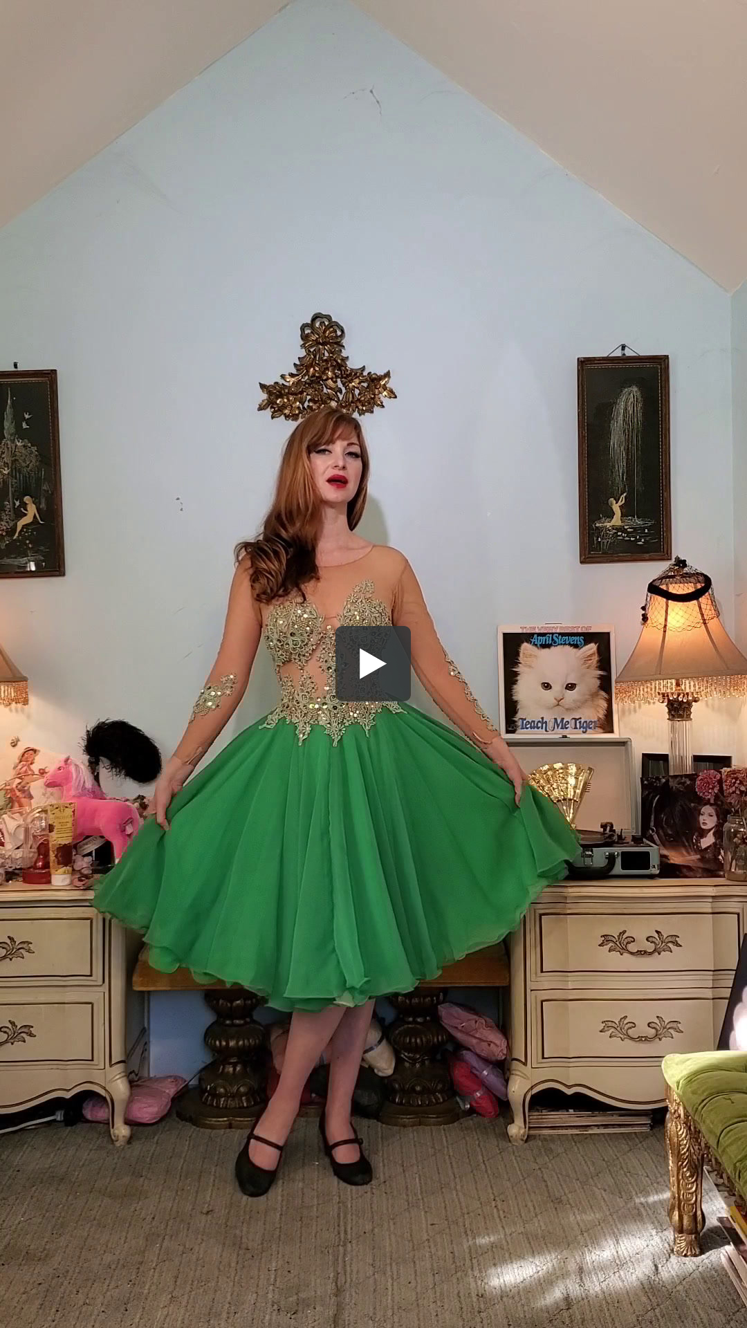 20201219_124417_1.mp4 | Dainty Rascal Dancing