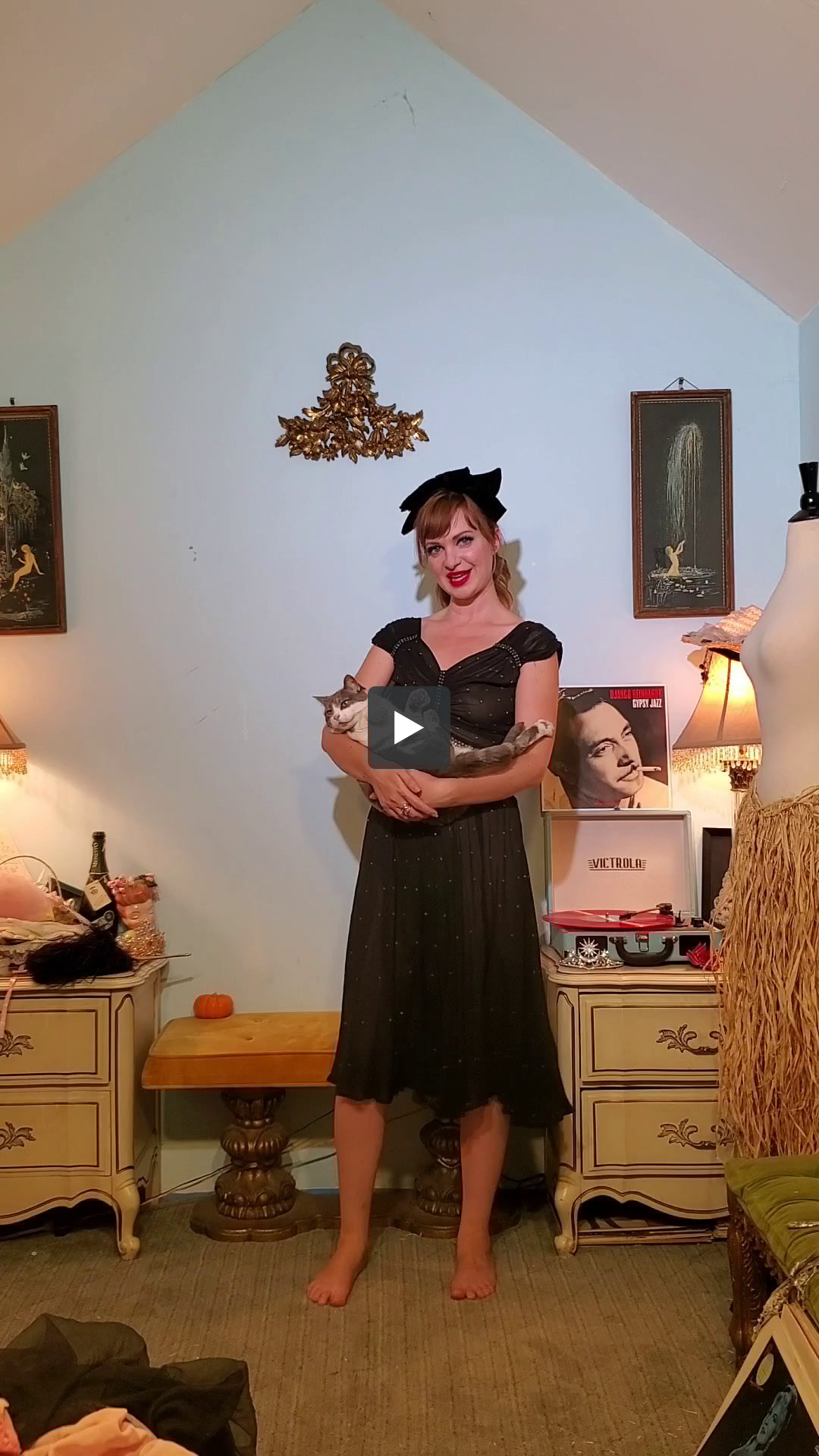 20201005_192418_1.mp4 | Dainty Rascal Dancing