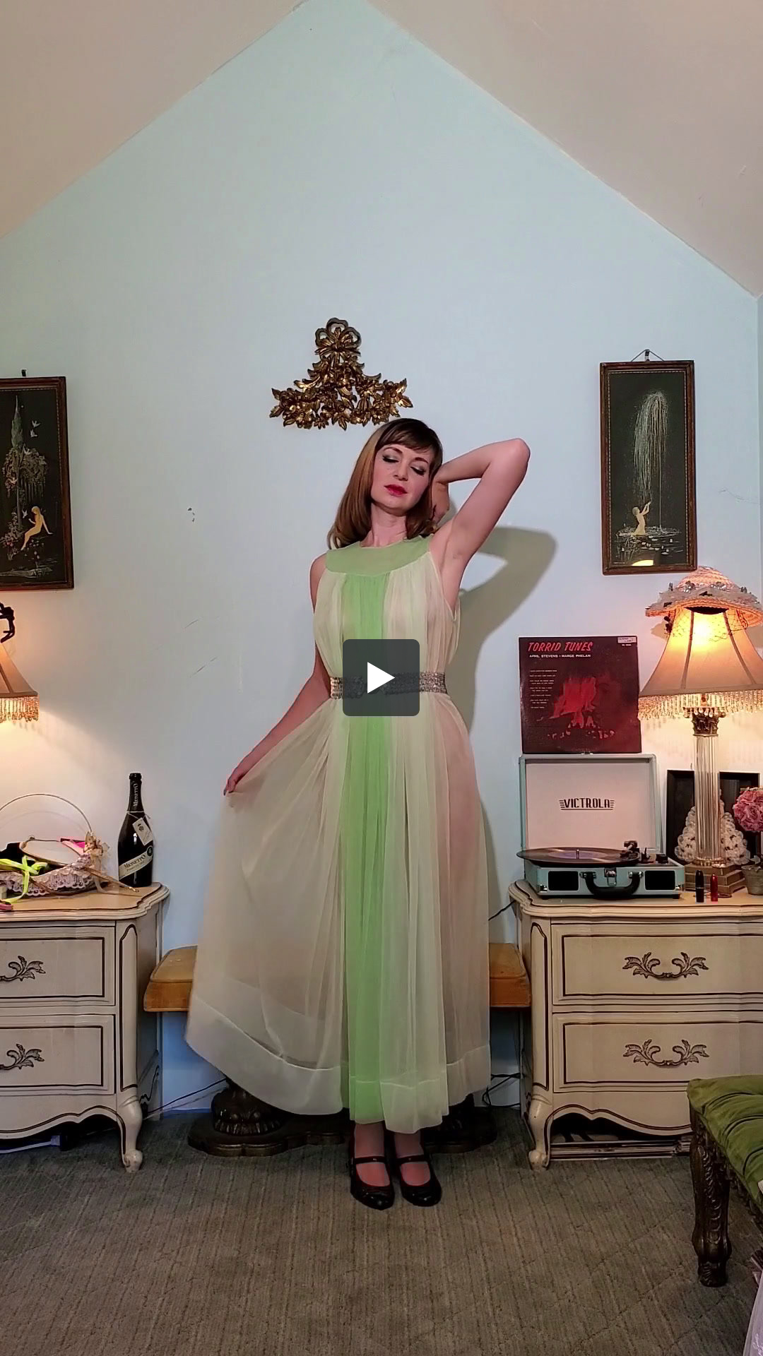 20200625_133900_1.mp4.mp4 | Dainty Rascal Dancing