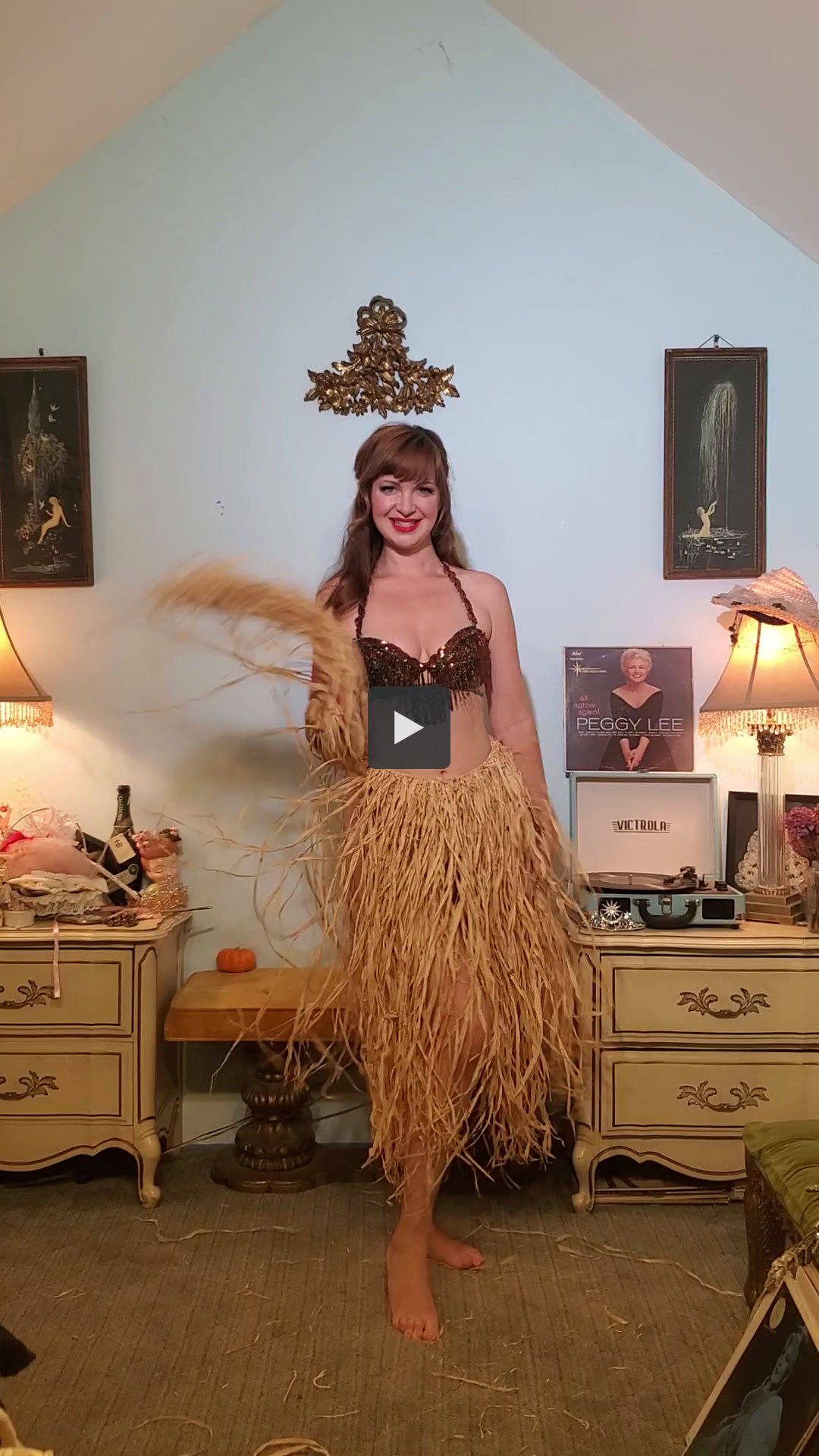 ASTGrassSkirt.mp4 | Dainty Rascal Dancing